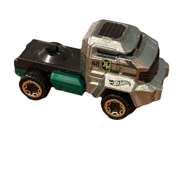 Hot Wheels | Toys | 27 Hot Wheels Bank Roller Semi Truck Diecast Car ...